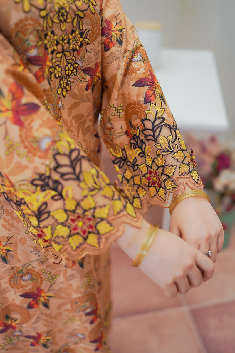 Amber Bloom – Grace Stitch